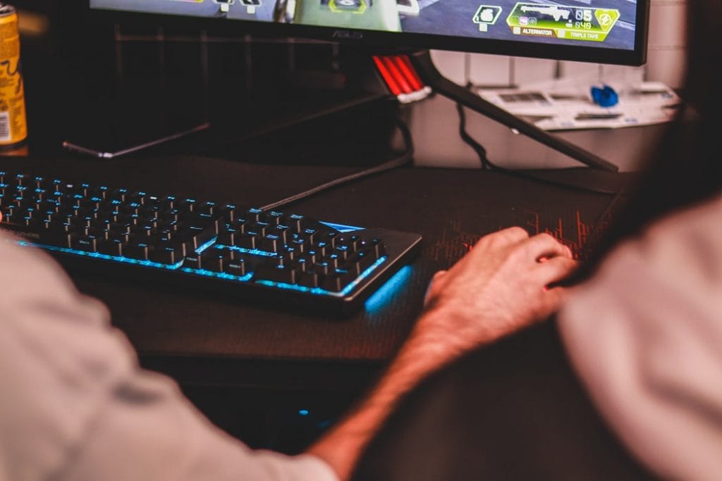 How to make Twitch Polls step-by-step during streamings